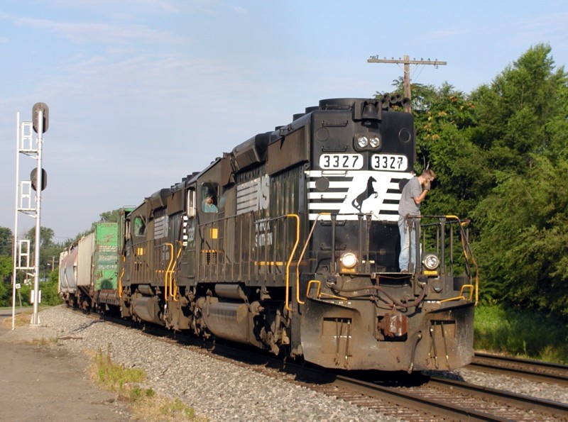 NS 3327